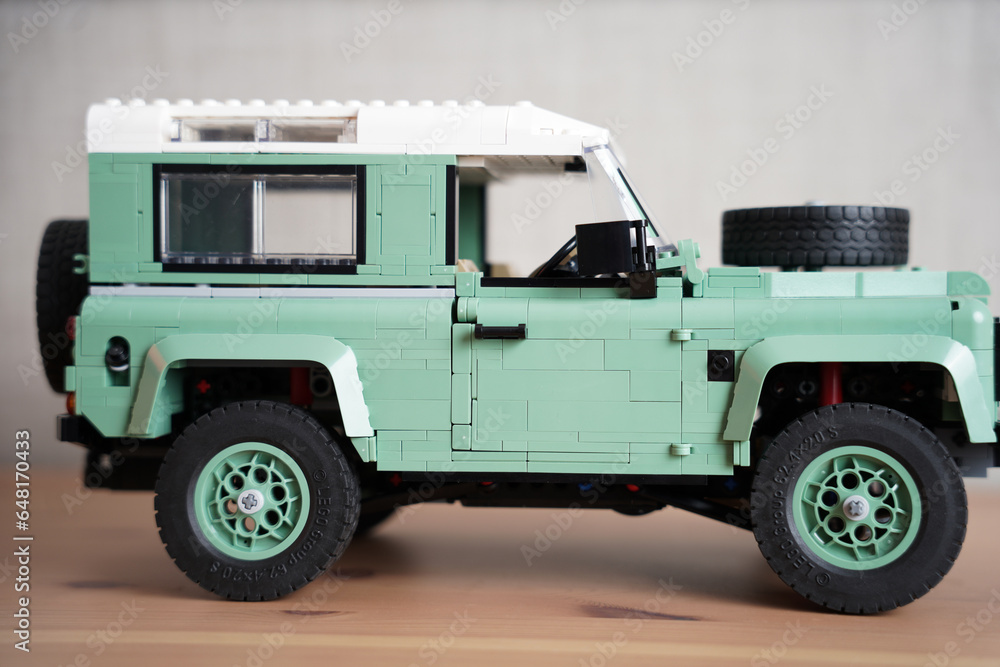 Lego Defender, Land Rover Classic Defender 90. Green car lego with ...
