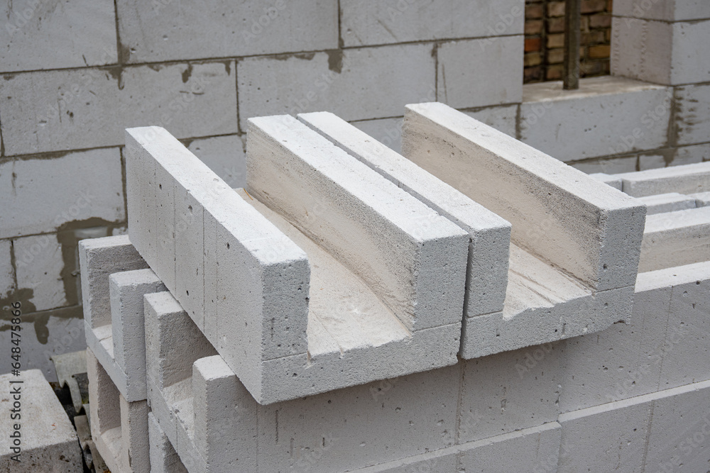 Aerated concrete U blocks for pouring armored belts. Construction of ...