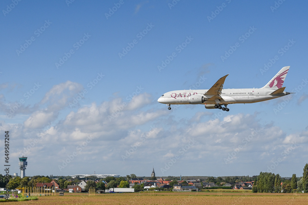 avion vol survol voyage compagnie aerienne aeroport Brussels Airport ...