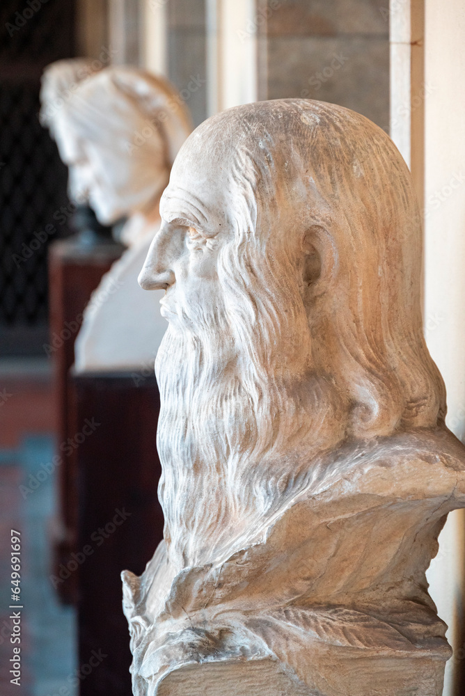 Bust of Leonardo da Vinci (1452-1519). Italian Renaissance. Bust ...