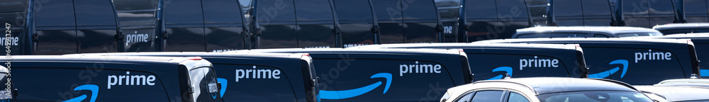 bad hersfeld, hesse, germany - 15 09 2023: a line of amazon prime ...