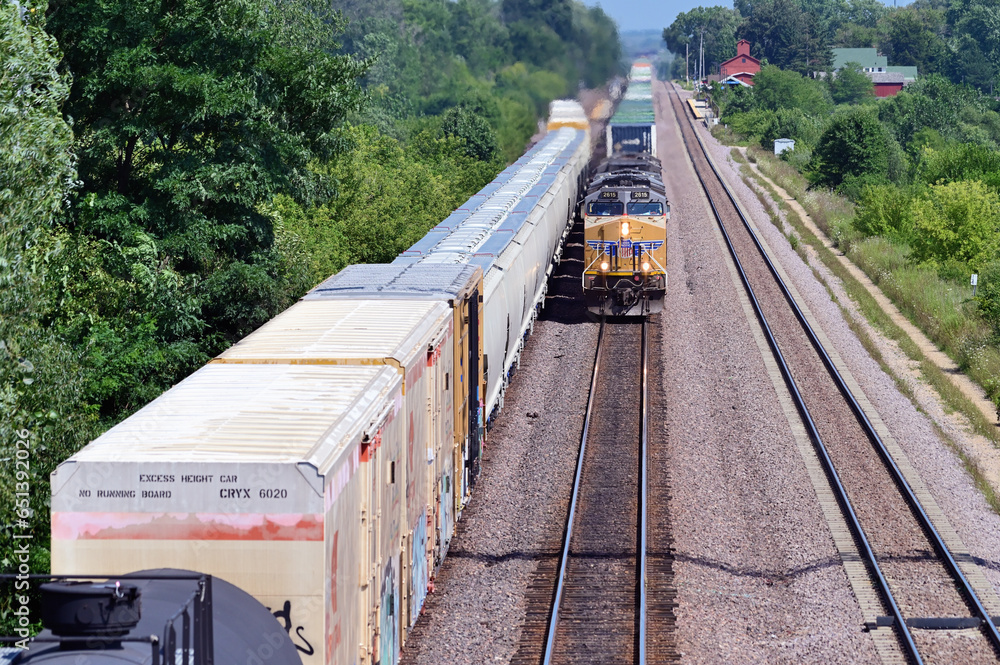 Foto de Union Pacific Railroad freight trains pass in northeastern ...