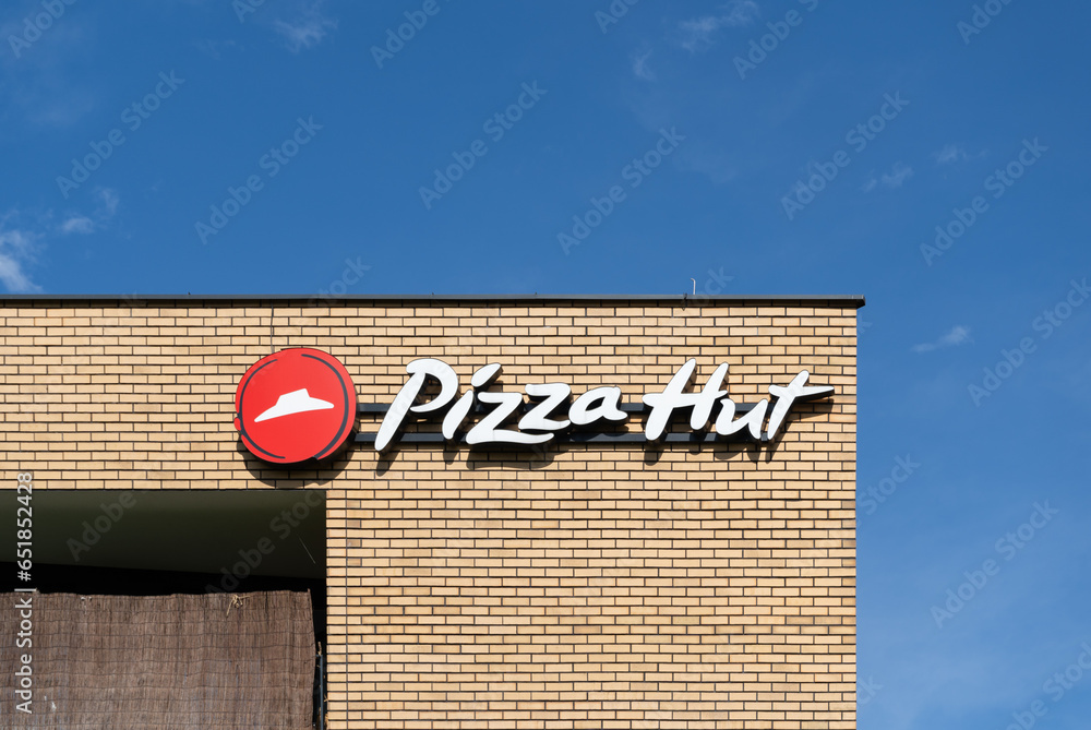 Pizza Hut restaurant logo sign. American multinational pizzeria ...