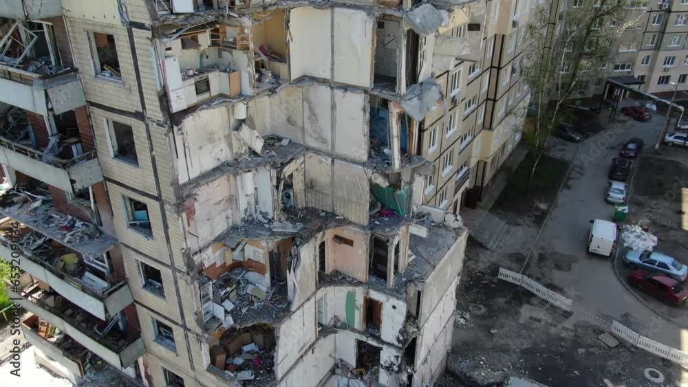 A Russian rocket flew into a residential building in the city of Dnipro ...