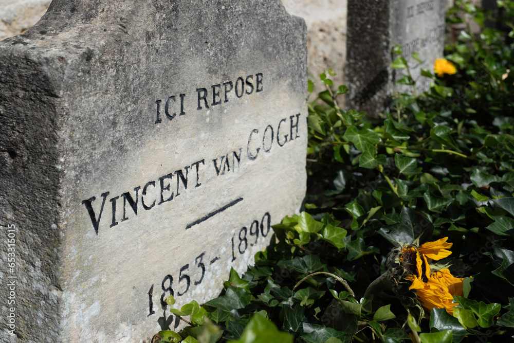 Gravestone of the famous Dutch painter Vincent van Gogh (1853-1890) and his brother Theo at the ...