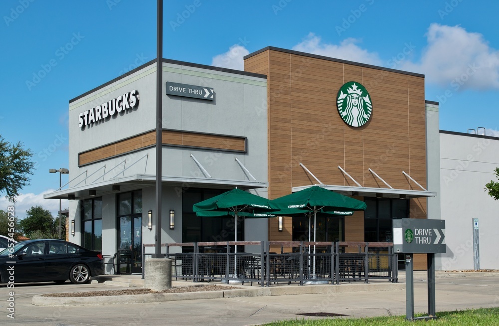 Starbucks coffee house building storefront exterior location in Houston ...