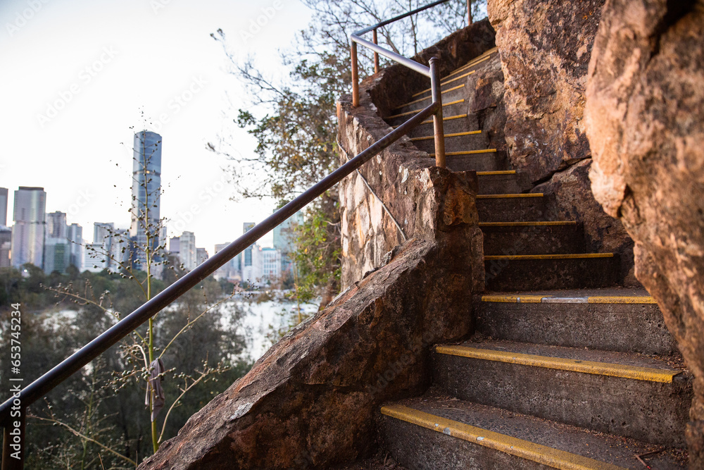 kangaroo point cliff stairs and Brisbane city buildings Stock Photo ...