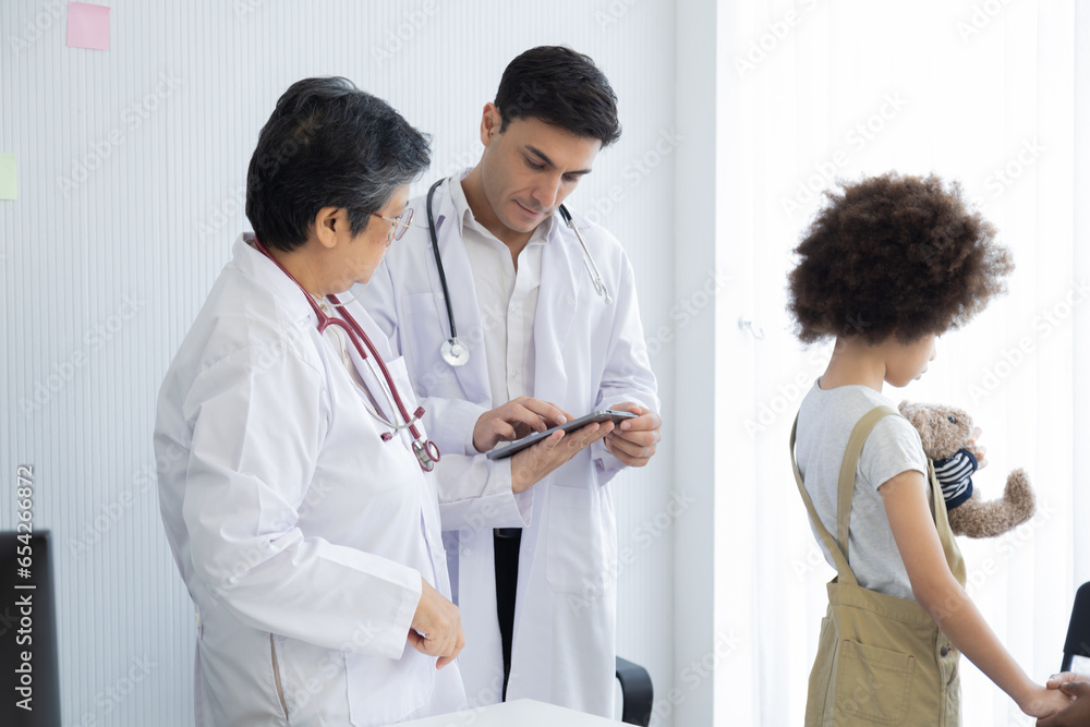 Ability of elderly employee working in hospital, elderly aging ...