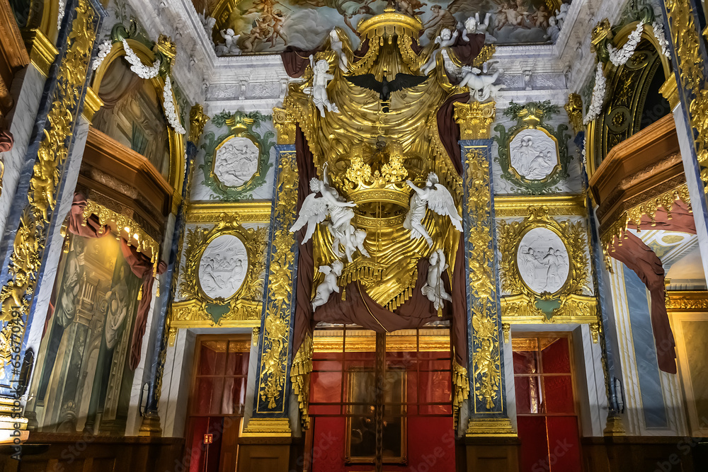 Impressive interior of 17th century Baroque Charlottenburg palace ...