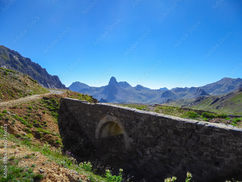 Foto de Scenic mtb trail with view of Rocca La Meja near rifugio della ...