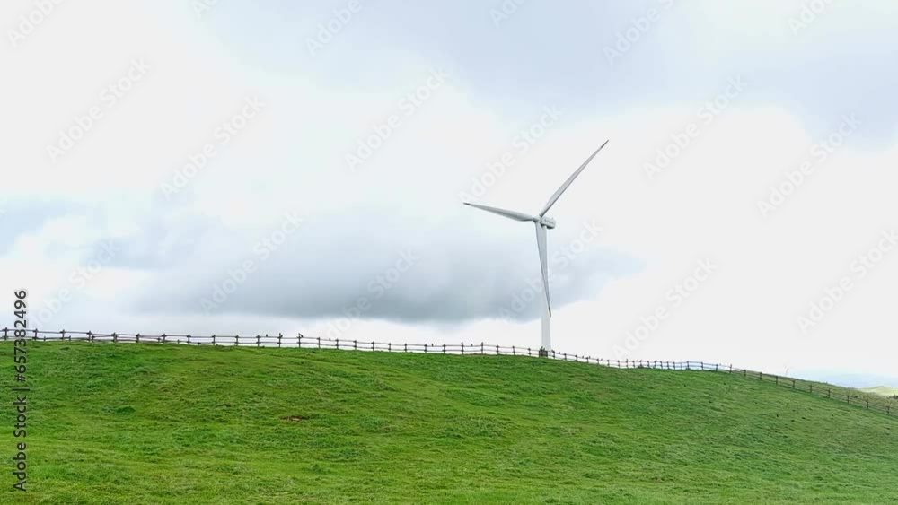 Vidéo Stock The wind turbine landscape of Daegwallyeong in Gangwon ...