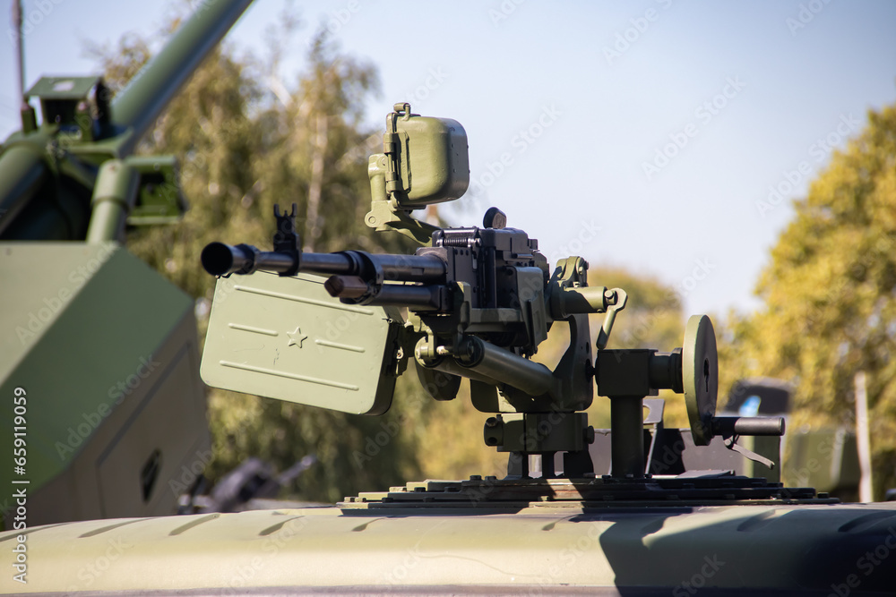 So called long pipes with big calibers of guns against armored vehicles ...