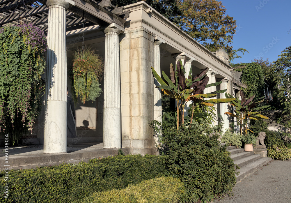 hanging plants between roman style columns (decorative ferns) famous ...