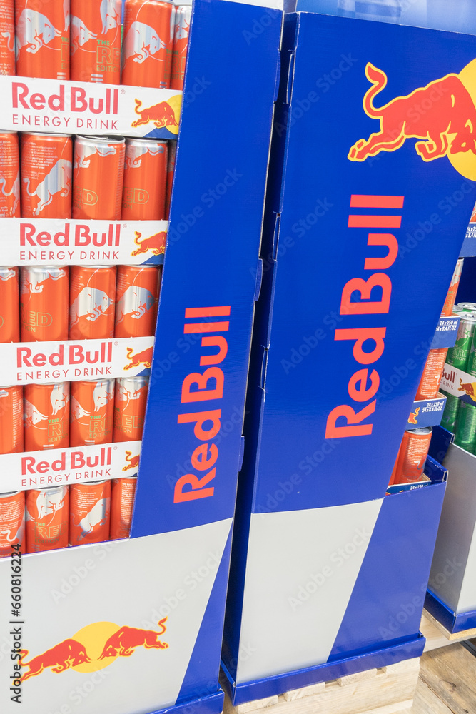 Foto de Red Bull sell display box sugar free advertising can in store ...