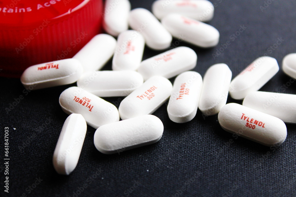Bangkok, Thailand - 10, October 2023 - Tylenol pills placed on black ...