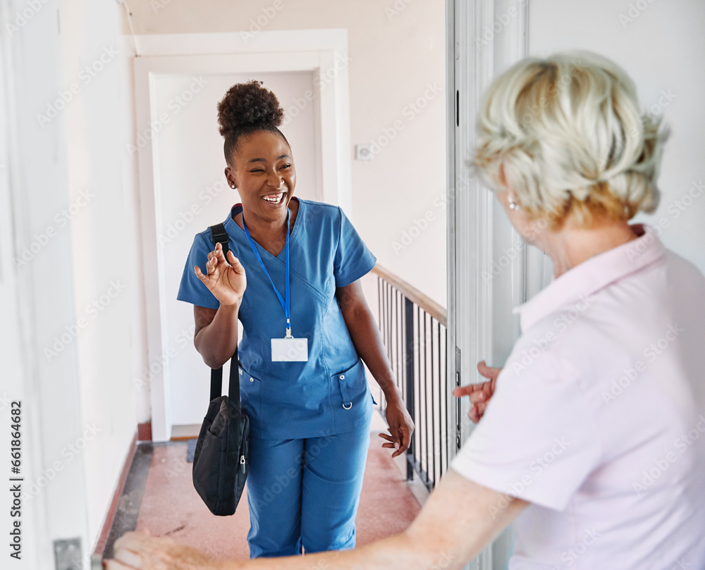 nurse senior home care patient elderly caregiver door welcome greeting ...