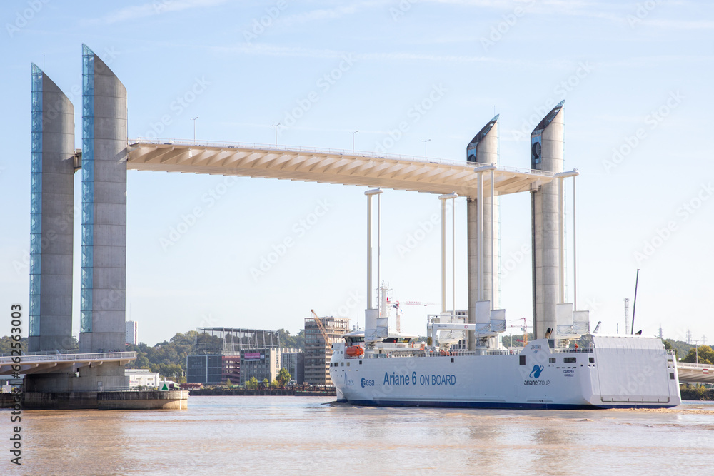 Canopee Canopy ariane group jifmar French freighter boat to ship Ariane ...