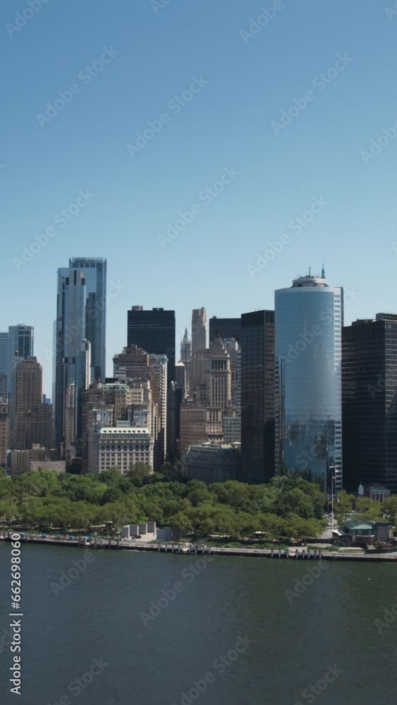 Vertical Screen: Aerial View of Manhattan Architecture. Panoramic ...