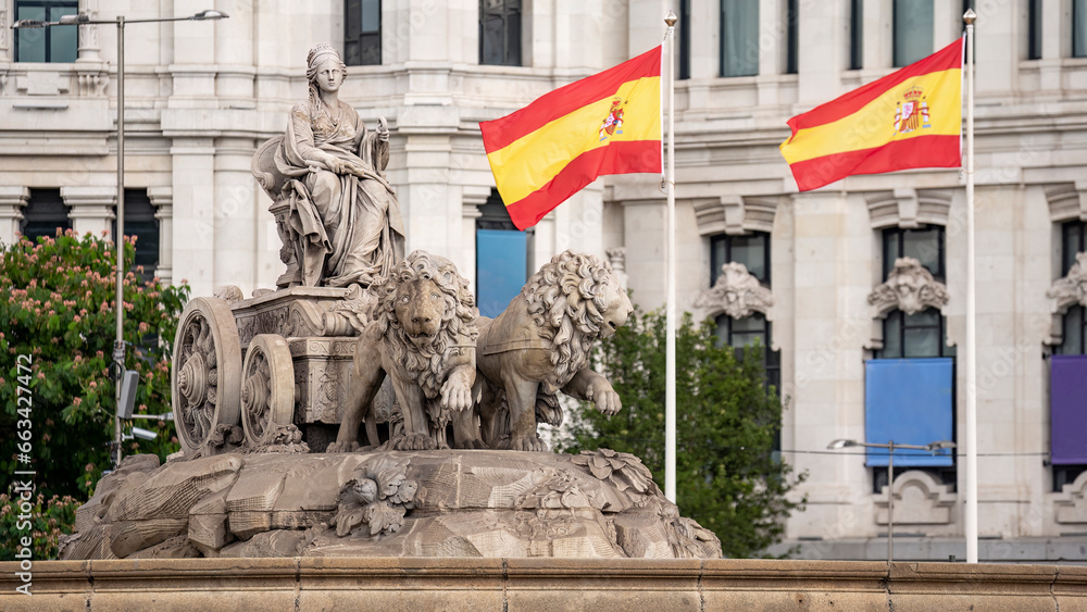 Statue in the Plaza de Cibeles with the representation of the goddess ...