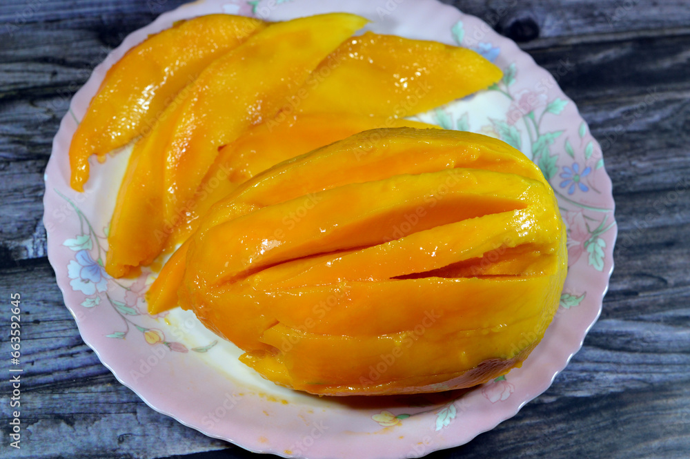 Egyptian cultivar fresh mango fruit called Beid El Agl large mangoes ...