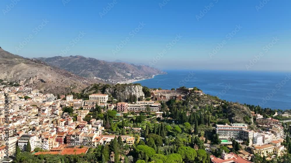 Vidéo Stock La città di Taormina, Sicilia, meta turistica del sud ...