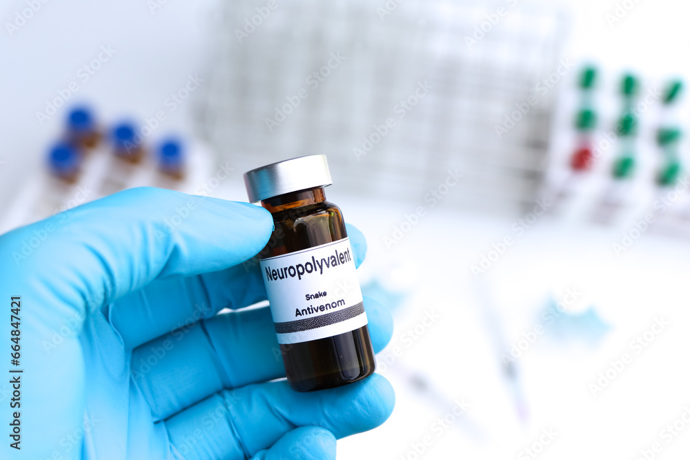 neuro polyvalent, Snake antivenoms in a vial, Serum for injection to ...