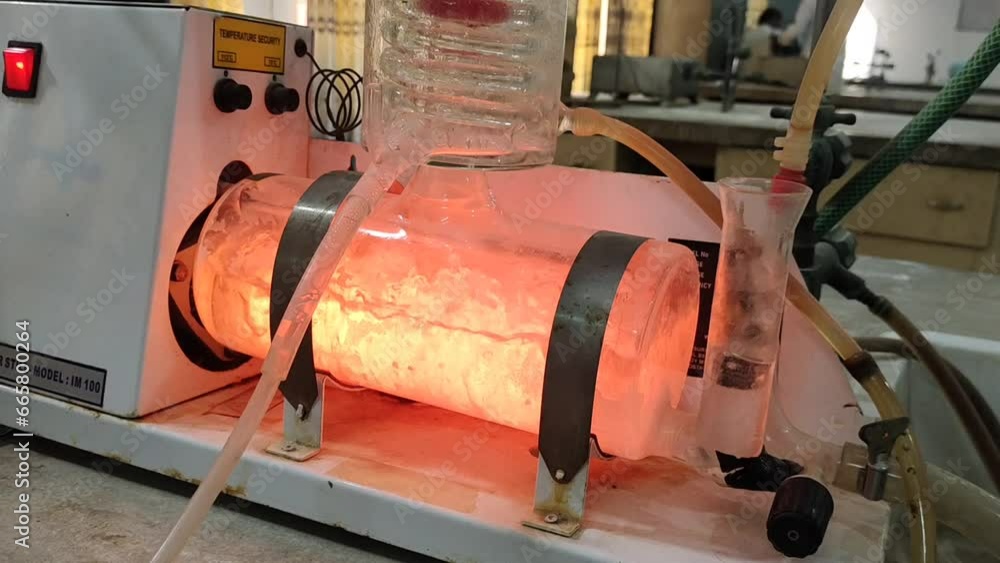 Working of a water distillation apparatus, Water distillation plant ...