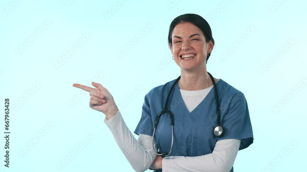 Vidéo Stock Studio woman, thinking and doctor pointing, eureka and ...