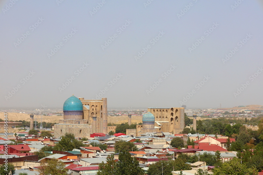 Bibi-Khanym mosque in Samarkand, Uzbekistan - masterpiece of the ...