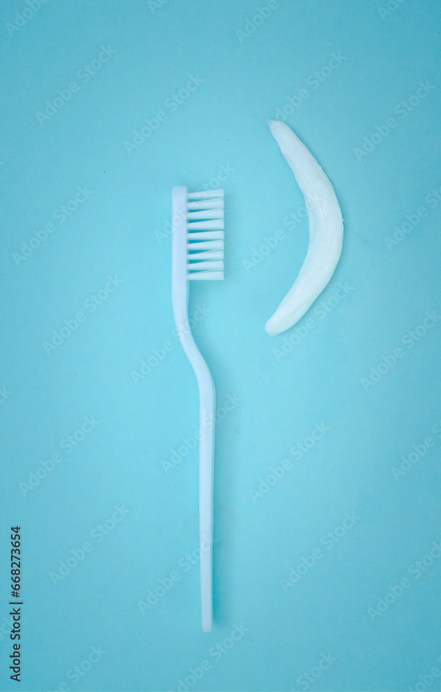 Smiley face created from paste with white Toothbrush. Smiley face ...