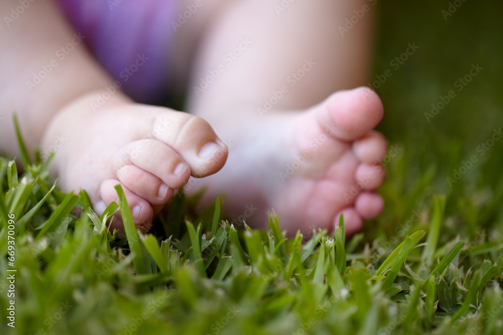 Feet, closeup and baby outdoor on grass, lawn and newborn toes on field ...