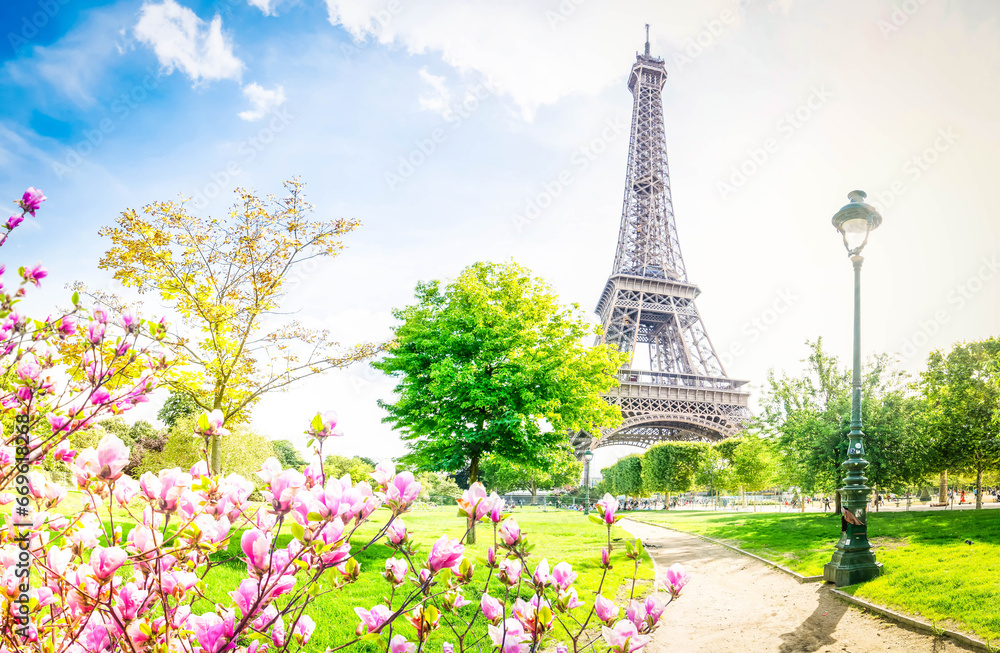 Paris Eiffel Tower with park pathway in Paris at spring, France. Eiffel ...