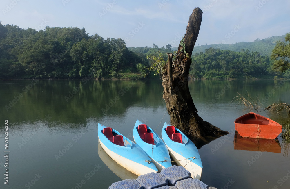 The beauty of Kaptai Lake attracts tourists in Rangamati, Chittagong ...