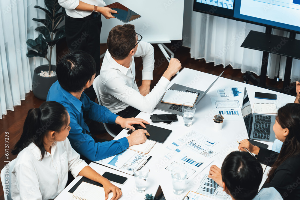 Project manager communicate and collaborate with team using project ...