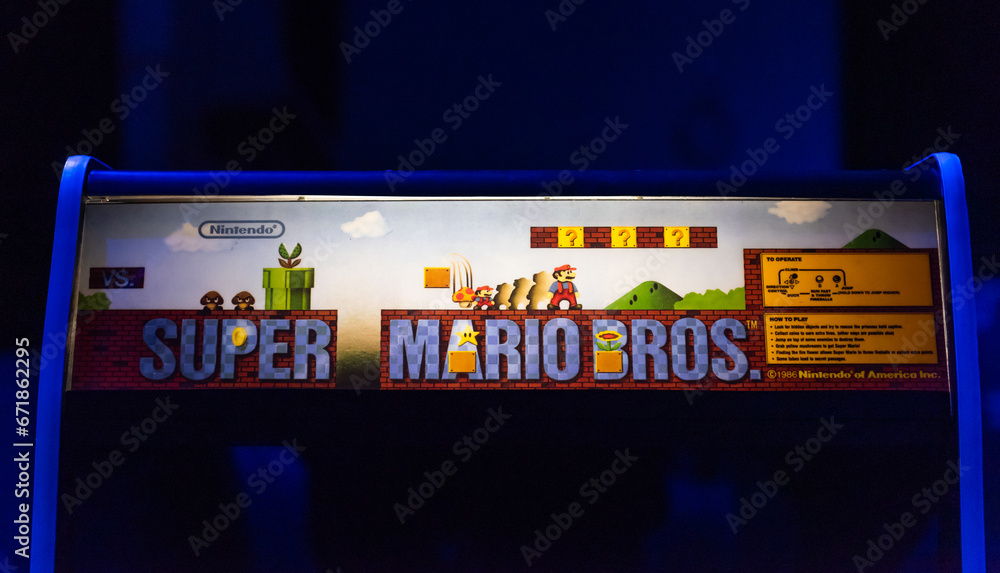 Blackpool, uk, 01.01.2023 A vintage retro super Mario bros arcade game ...