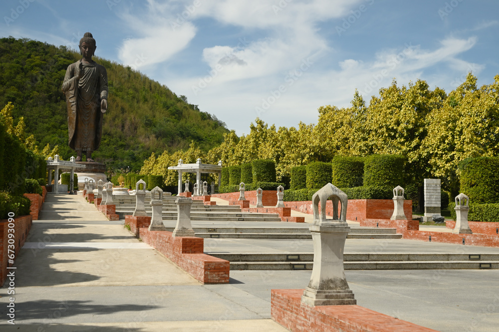 Thipsukontharam temple houses the Buddha Maha Metta Prachathai ...