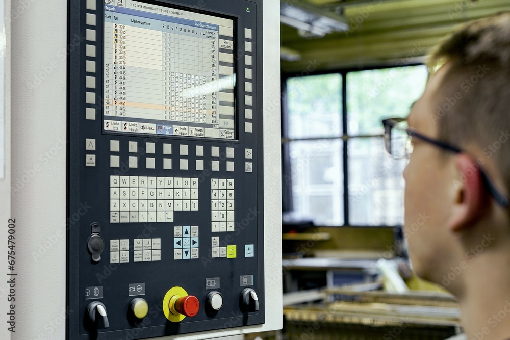 Work and control on a CNC milling and lathe. Setting up, checking and ...