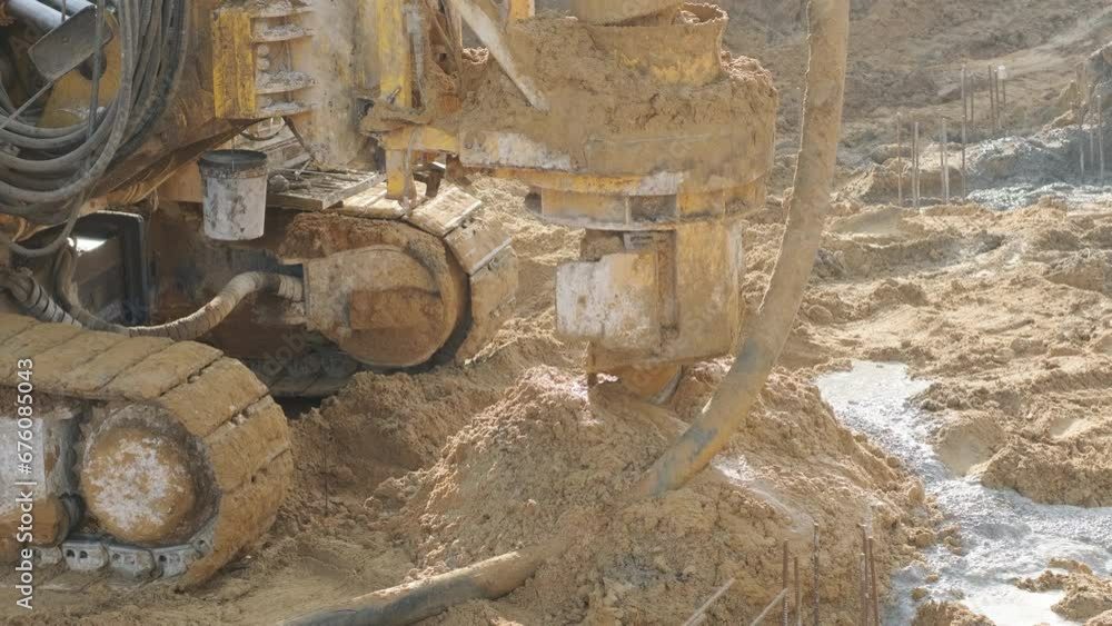 Equipment for installing piles in ground, heavy machines for driving ...