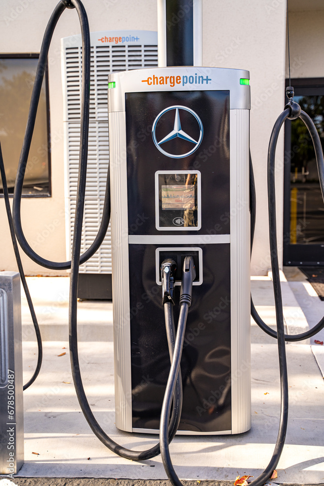 ChargePoint dual port EV electric vehicle charging station. Stock Photo ...