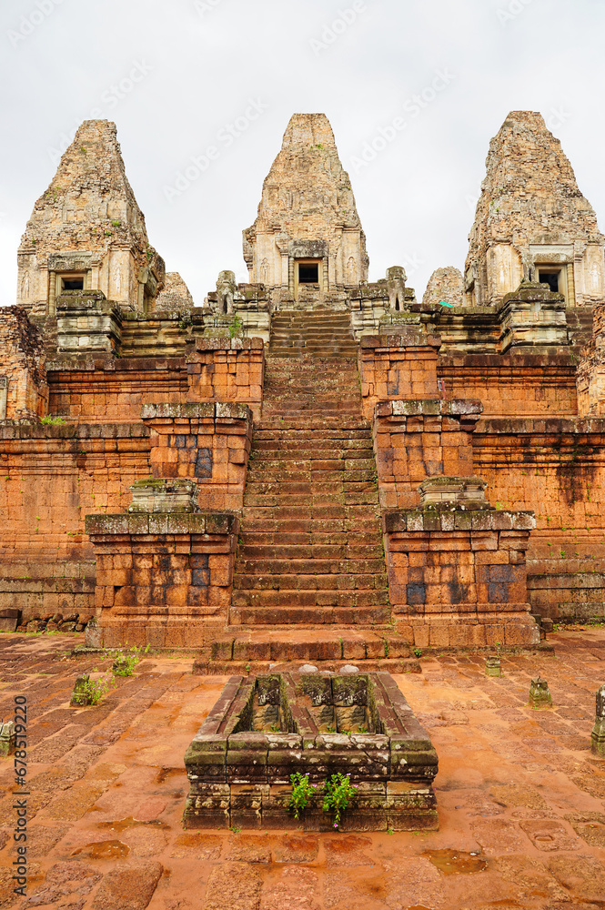 Pre Rup - 10th century classical Khmer pyramid temple complex built by ...