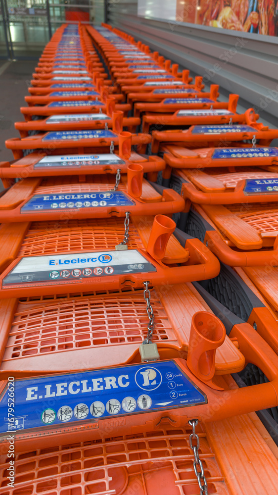 E.leclerc sign brand supermarket trolleys logo sign store market ...