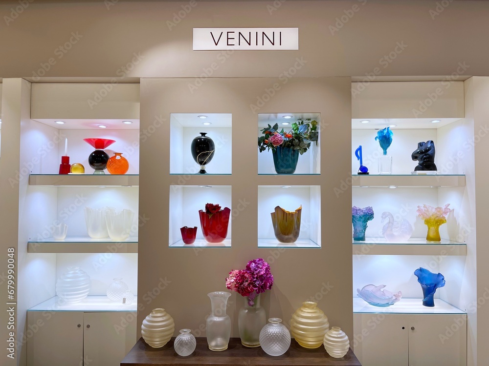 Brand Venini products for sale in official boutique. Original Murano ...