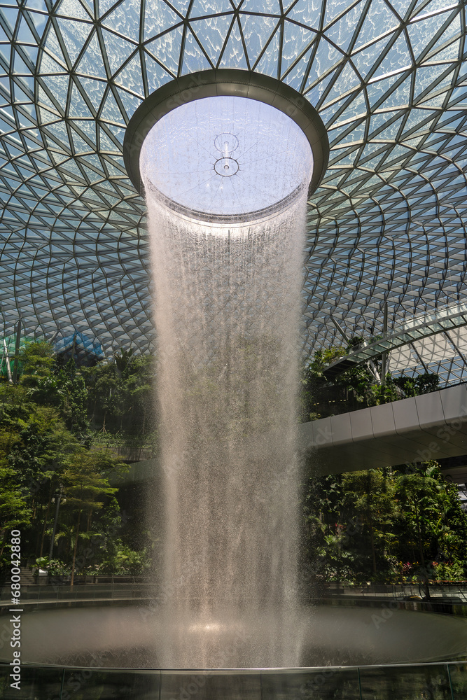Jewel Changi Airport Waterfall is the largest indoor waterfall in the ...