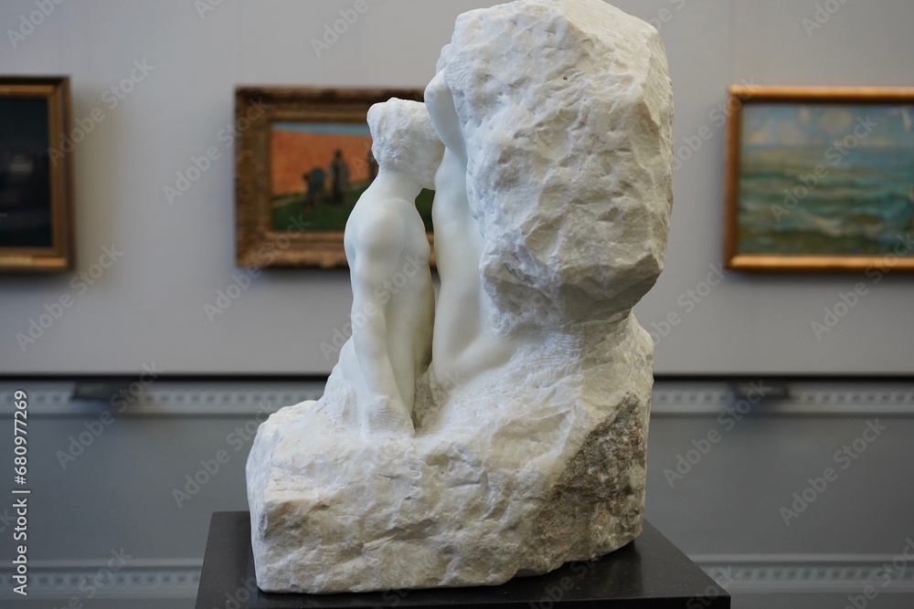 Die Skulptur "Der Mensch und sein Gedanke" von Auguste Rodin in der ...