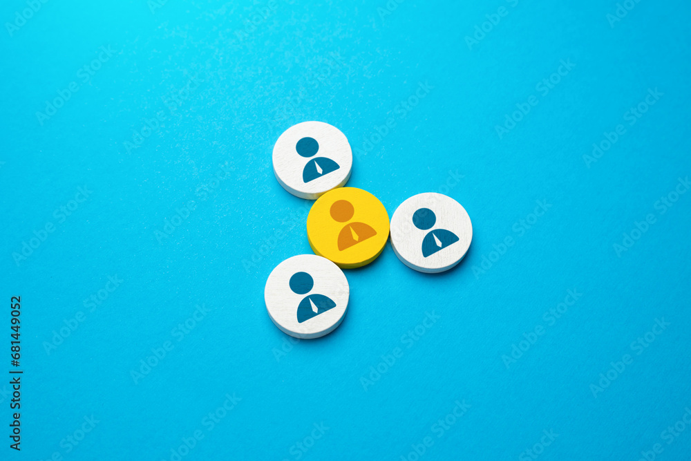 Head leader and subordinates. Project manager. Discipline and teamwork ...