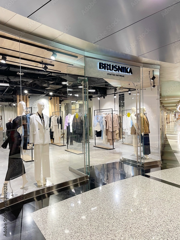 Brusnika brand shop. Crafted knitwear. Russian fashion Trademark ...