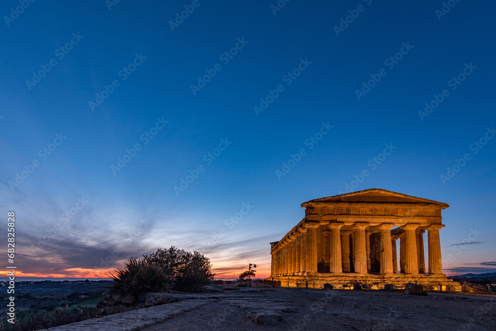 Concord temple at dusk. Valley of the Temples archaeological park ...