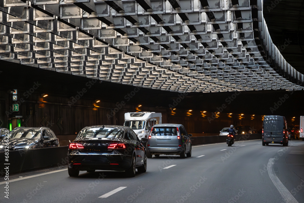 Highway road signs Paris, driving in heavy traffic on ring road of ...