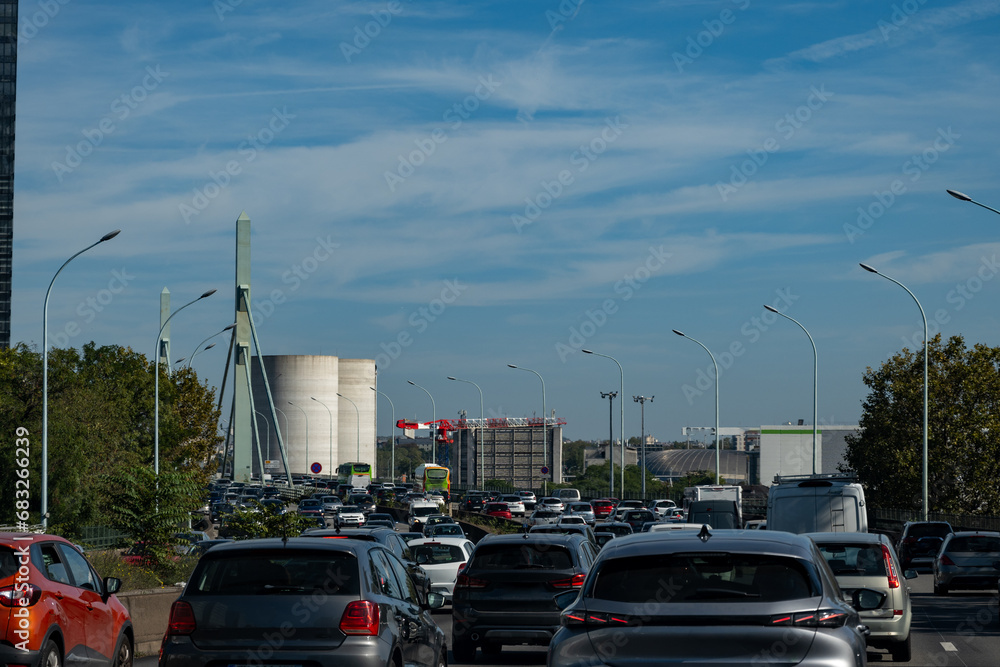 Highway road signs Paris, driving in heavy traffic on ring road of ...