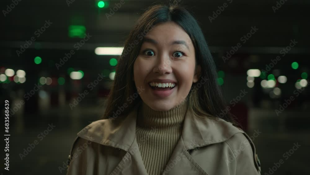 Excited girl amazed reaction surprised face of Asian chinese korean ...